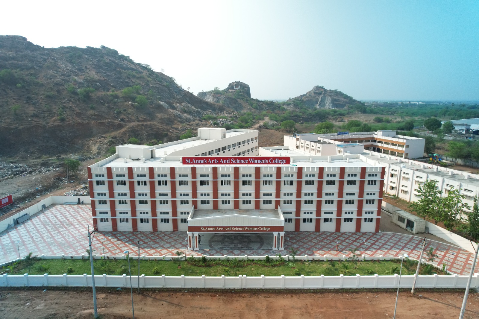 St. Anne's College | Home